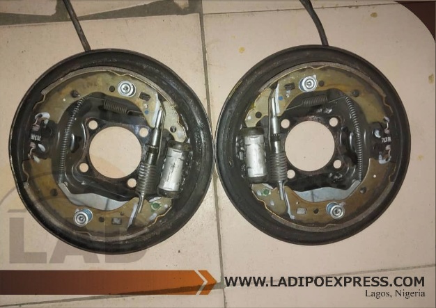 Complete brake lining corolla 2008-2013 - Ladipo Express